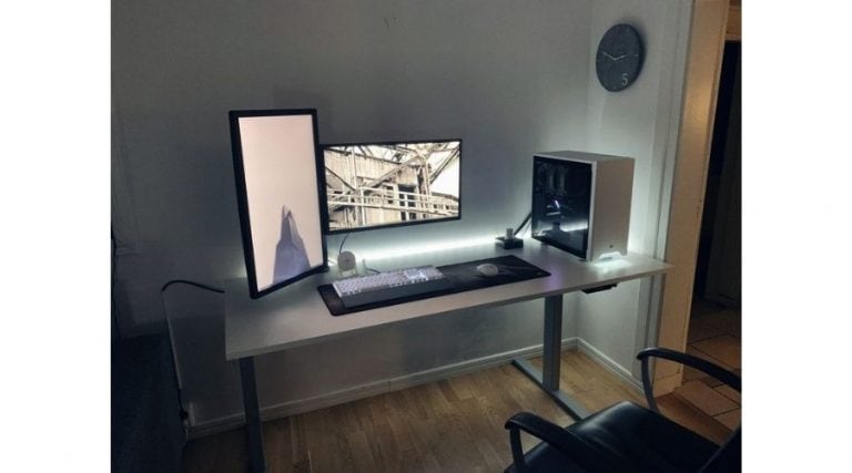 The 40 Best White Gaming Setups 2024 (Minimal, Retro, Anime)