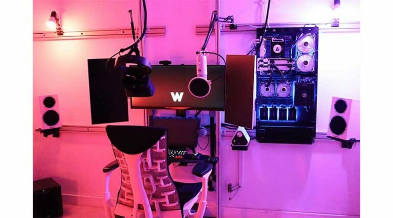 9 Awesome Custom Built Wall Mounted PC Build Examples