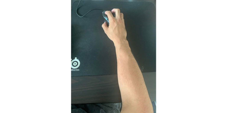 Wrist Aiming Vs. Arm Aiming (READ This Before You Play FPS)